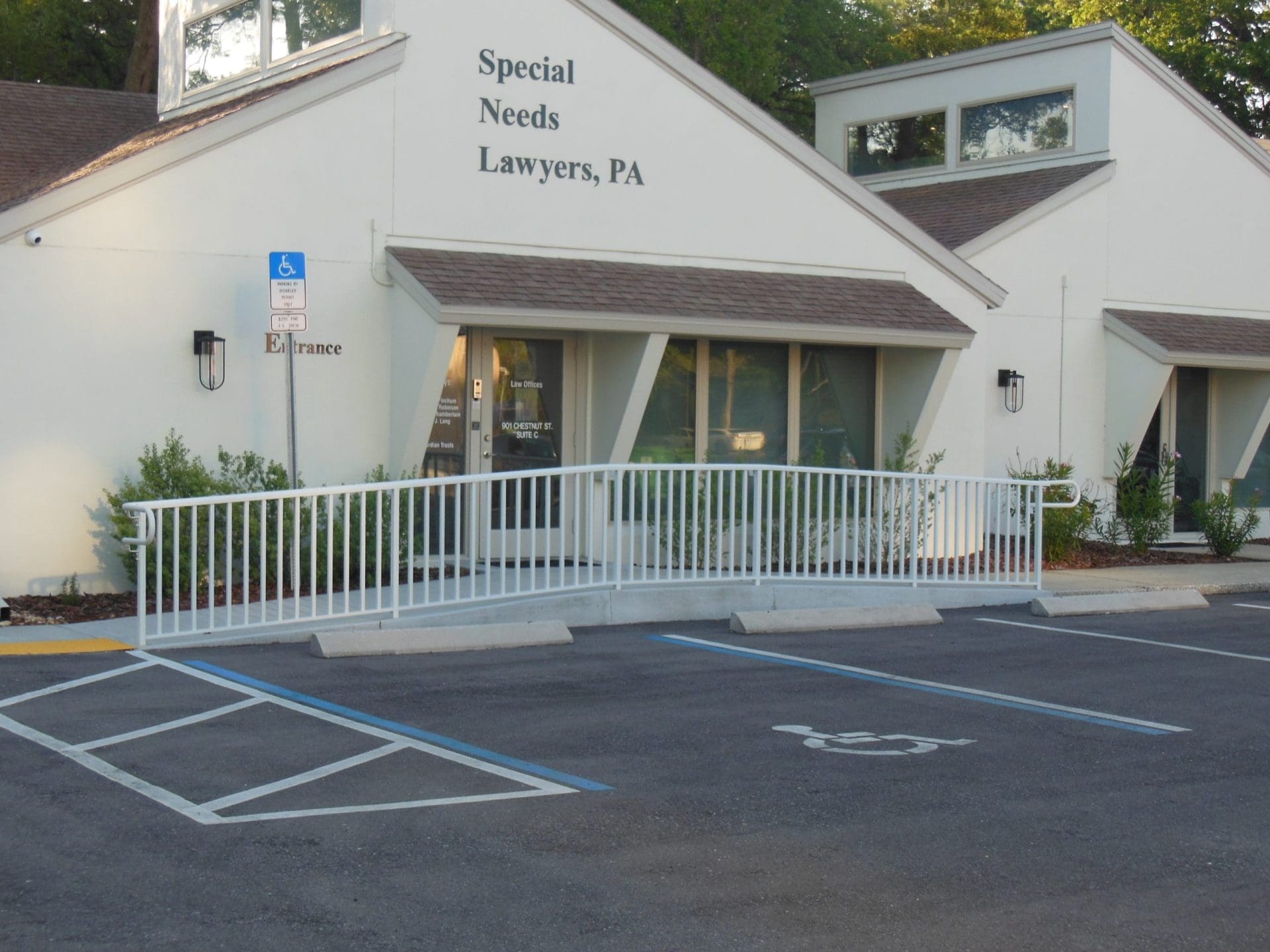 Aluminum Railings Largo, FL | Custom Design & Install